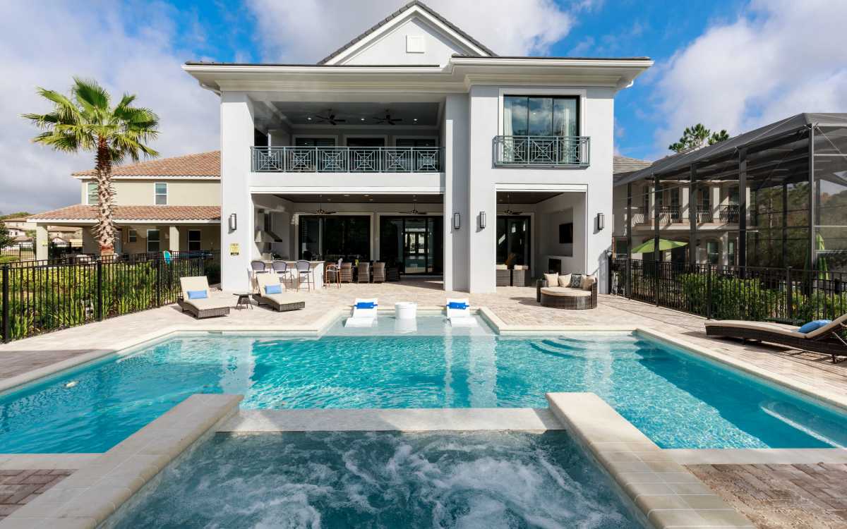 Luxurious Mansion with Large Pool Deck, Kissimmee, FL | Production ...