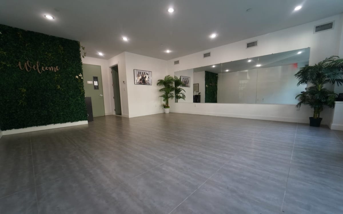 Beautiful and Modern Multi-Use space, Bronx, NY | Production | Peerspace