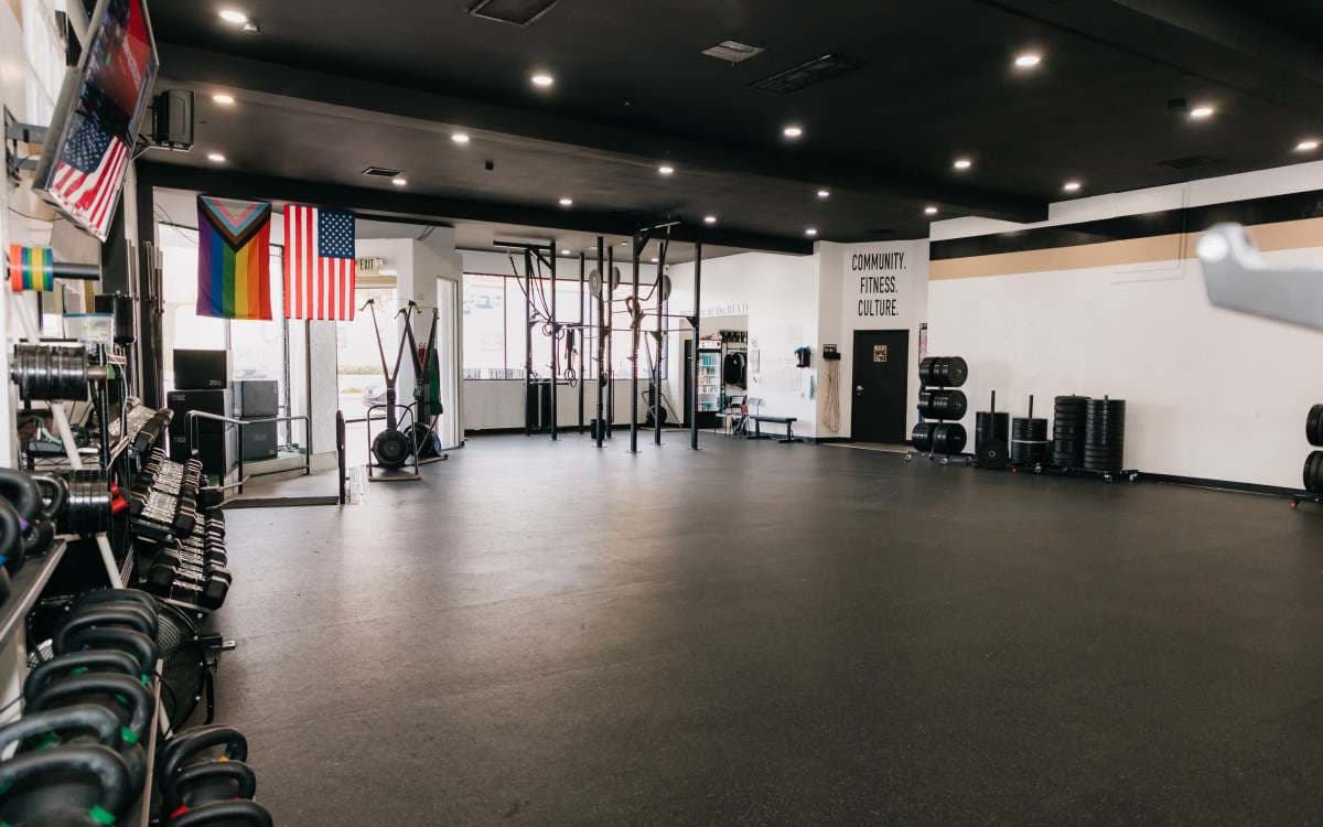 Clean, modern, open space crossfit gym, great street view, great ...