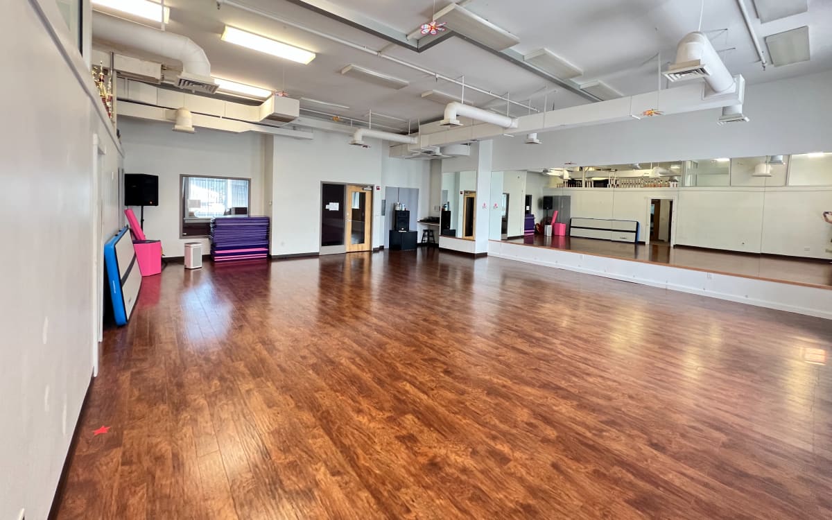 Bristol Dance Studio, Bristol, RI | Production | Peerspace