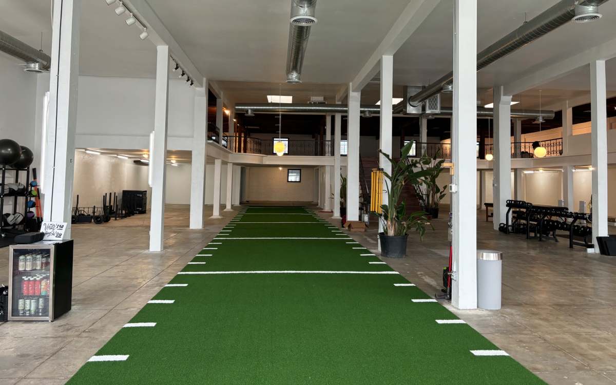 Urban Los Angeles architecture with High level performance equipment ...