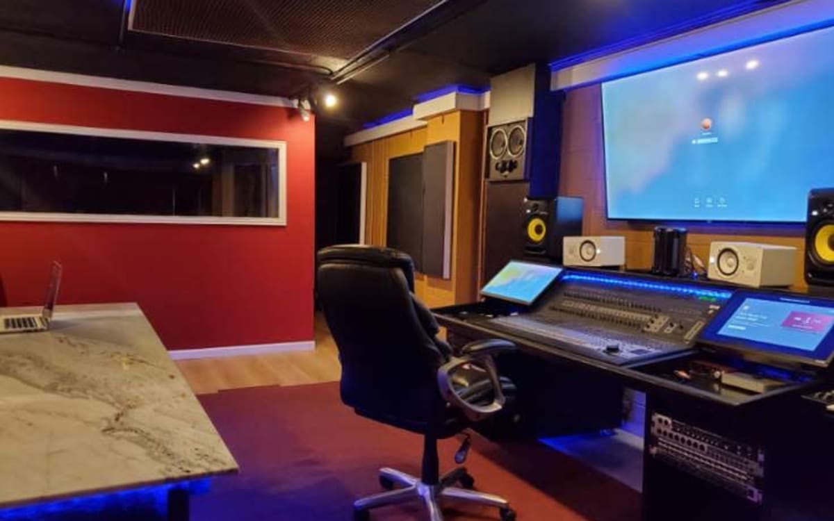 BCE Label Studio Bar and Lounge Downtown Dallas Tx Modern venue with ...