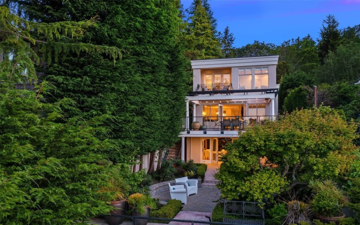 Modern Bayfront Home with Multi-Tier Outdoor Entertaining, Seattle, WA ...