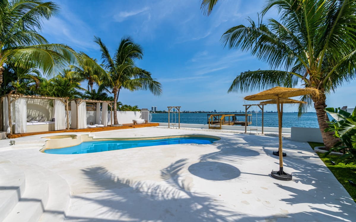 Bali/Tulum Style Backyard! Biscayne Bay Waterfront- Perfect for ...