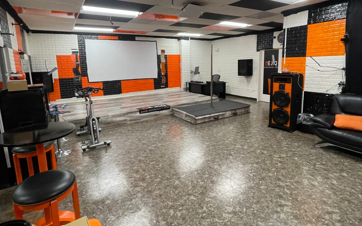 Stylish, Motivational, Chill & Fun Clubhouse Venue for your next event ...