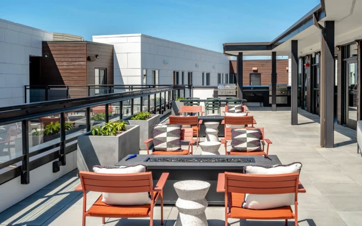 Gorgeous Indoor/Outdoor Rooftop & Event Space, Redmond, WA | Event ...