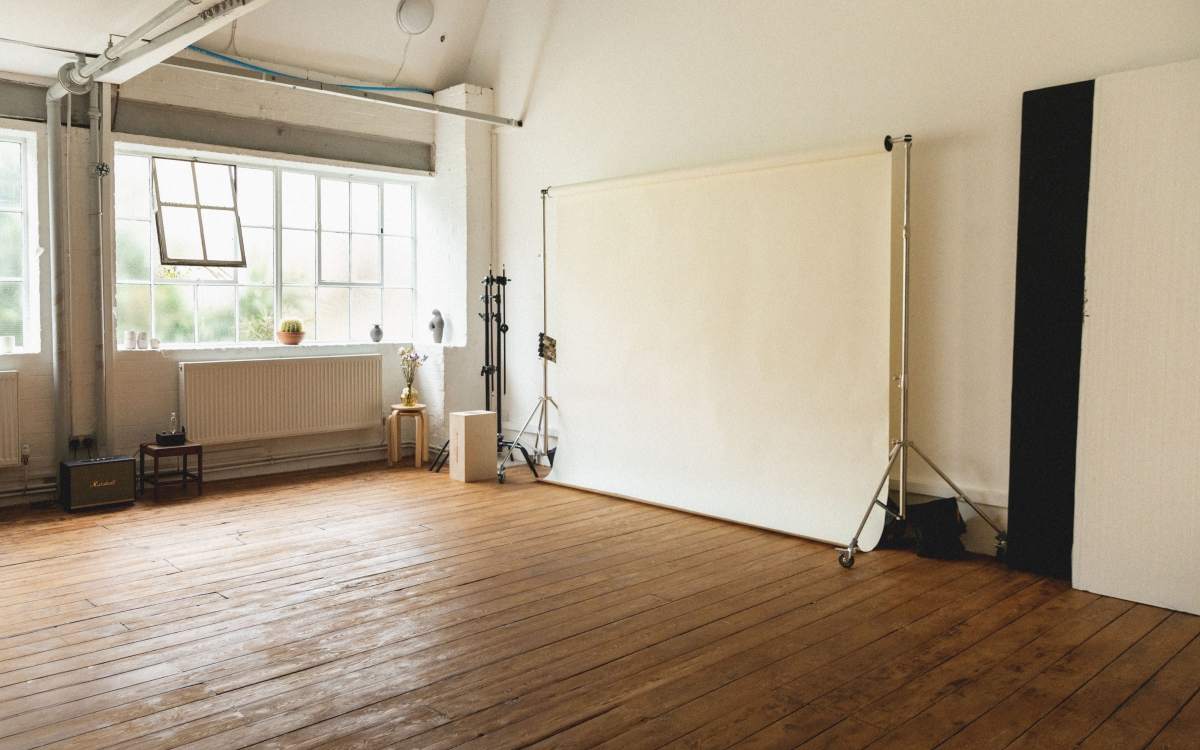 Warehouse Studio with wooden floor for photography and video., london ...