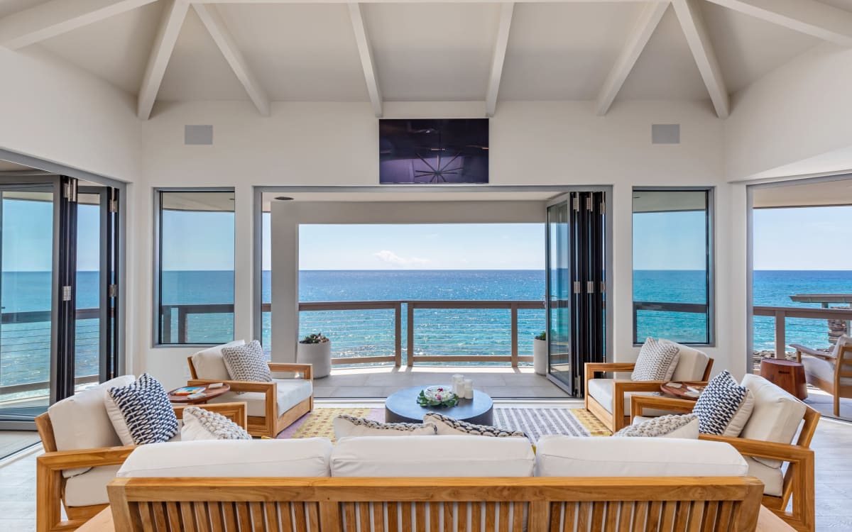 Luxurious Oceanfront Villa in Hawaii, Kailua Kona, HI | Production ...