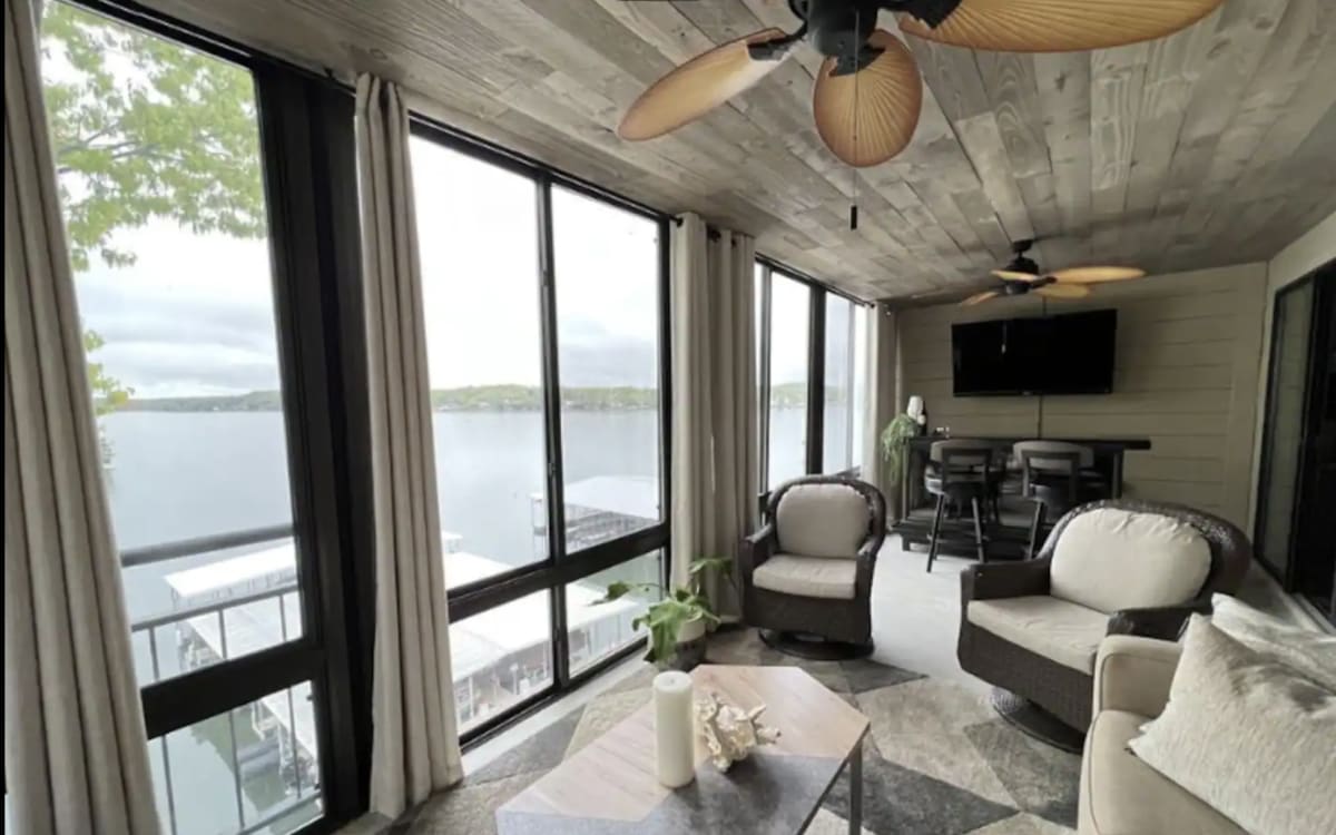 Lakefront Condo Space with Waterfront View, Lake Ozark, MO | Production ...
