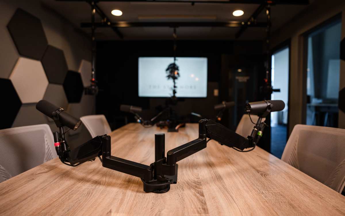 Fully Functioning Podcast Suite, Plain City, OH | Production | Peerspace