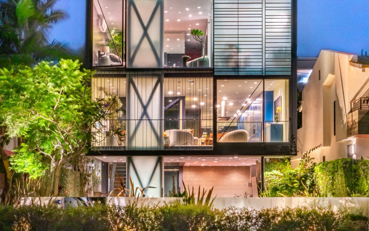 Epic "Hovering" Home on the Venice Canals, Venice, CA | Off-Site ...