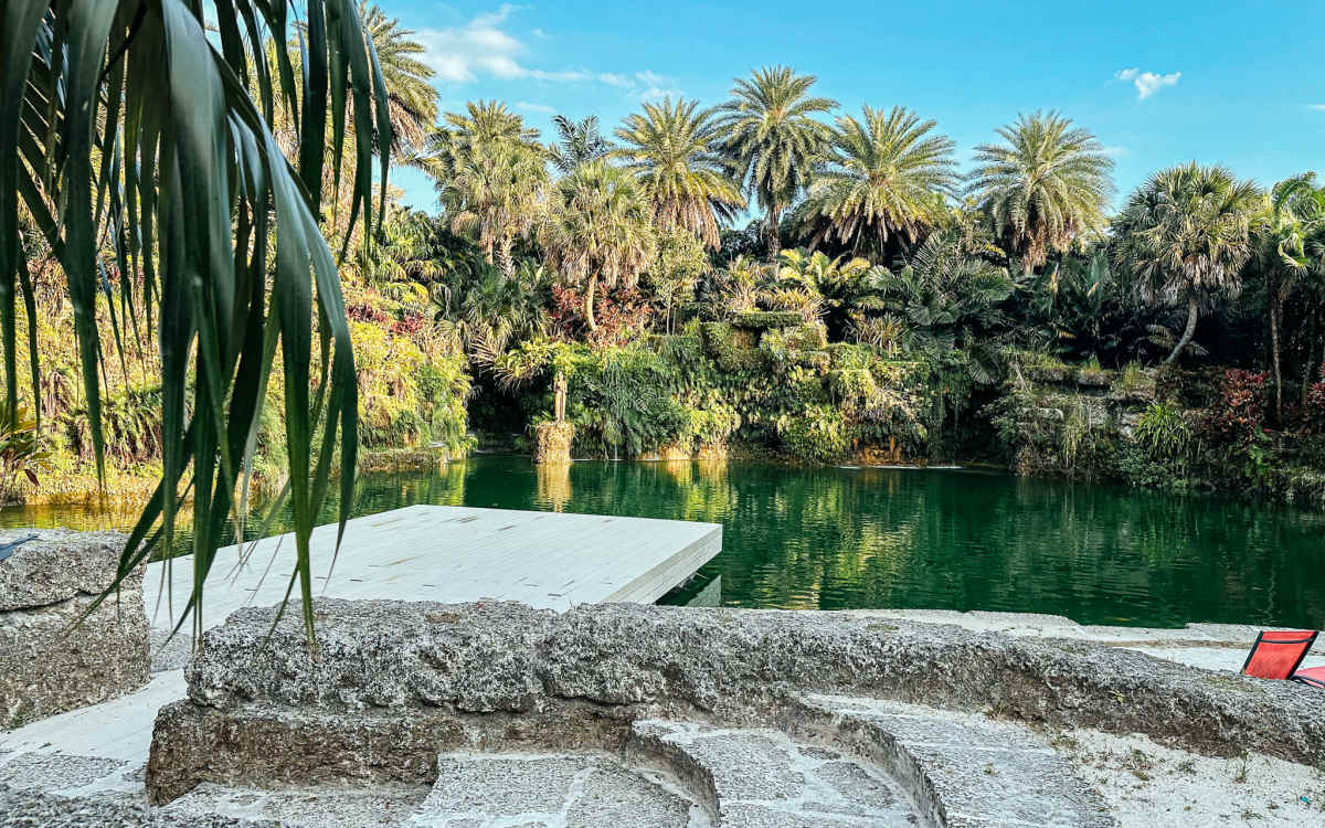 Private Lagoon Tropical Oasis with Upscale Farmhouse Studio, Homestead ...