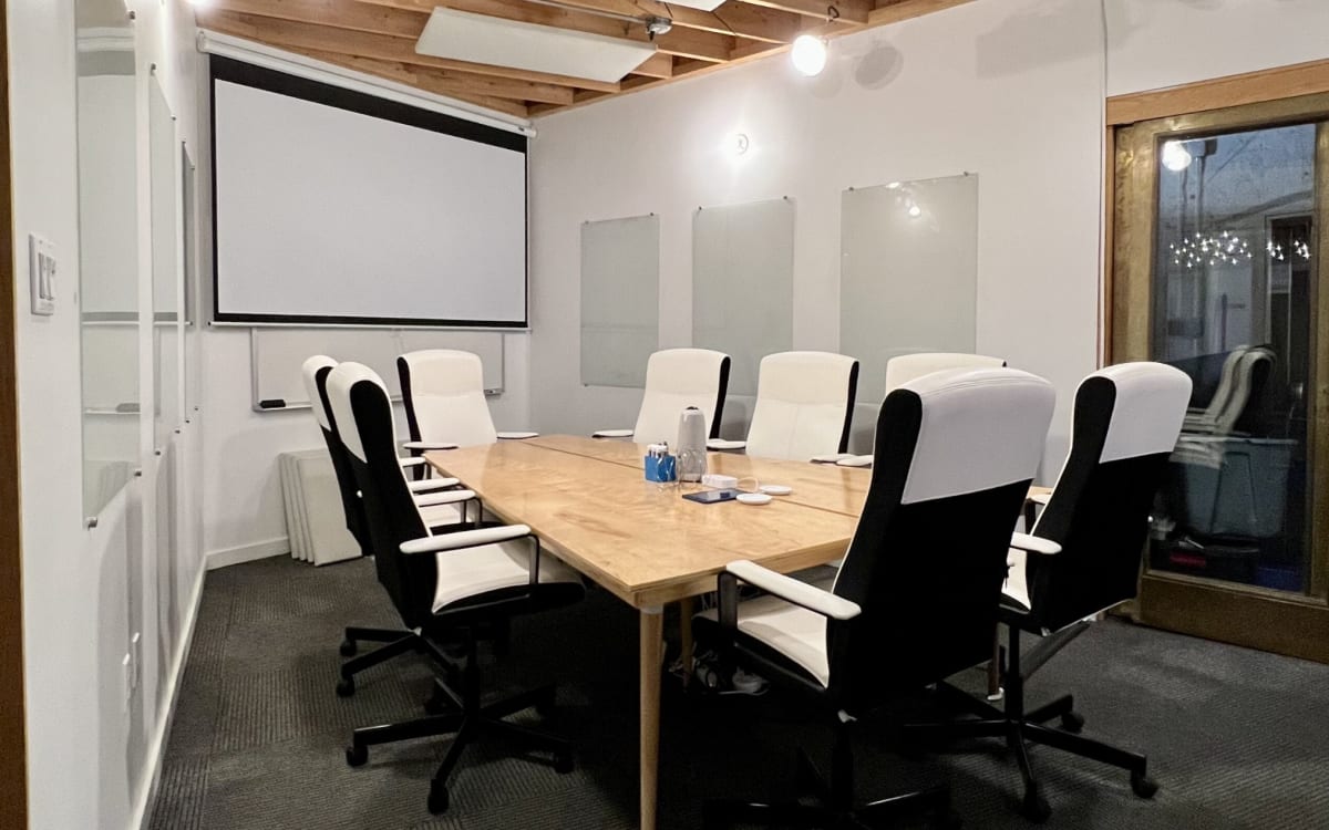 Bright Modern Boardroom with Whiteboard and Projector, Philadelhpia, PA ...
