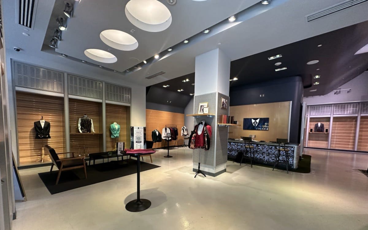 Luxury Showroom in the heart of Downtown Seattle by Self-Made Couture ...