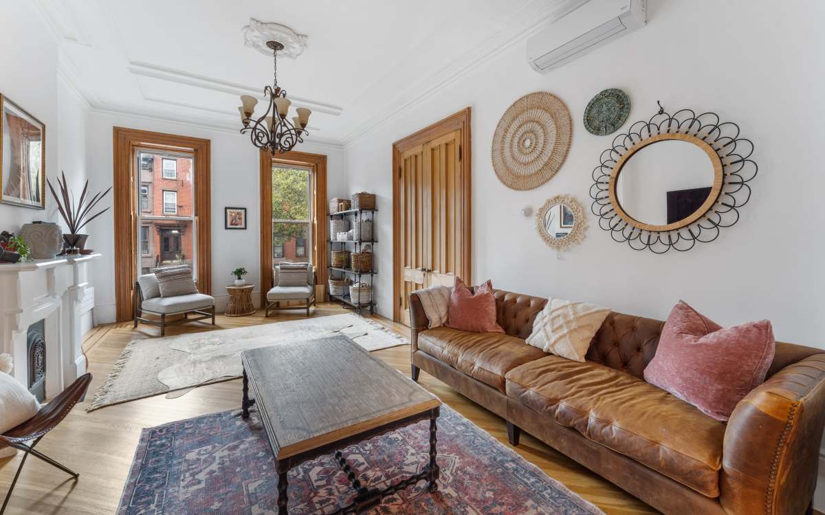 Historic Brownstone in Brooklyn: Bright Natural Light, Brooklyn, NY ...