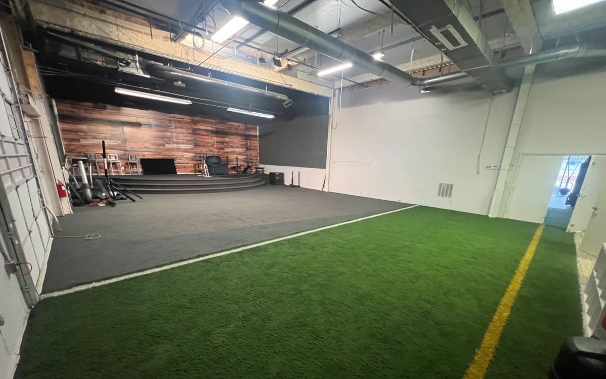 Great open warehouse space with a stage, Conyers, GA | Production ...