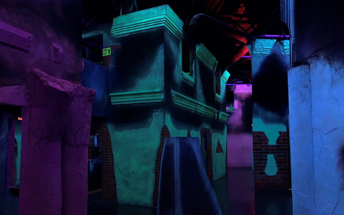 Battle Blast Laser Tag | Creative Production Black Light Laser Tag ...