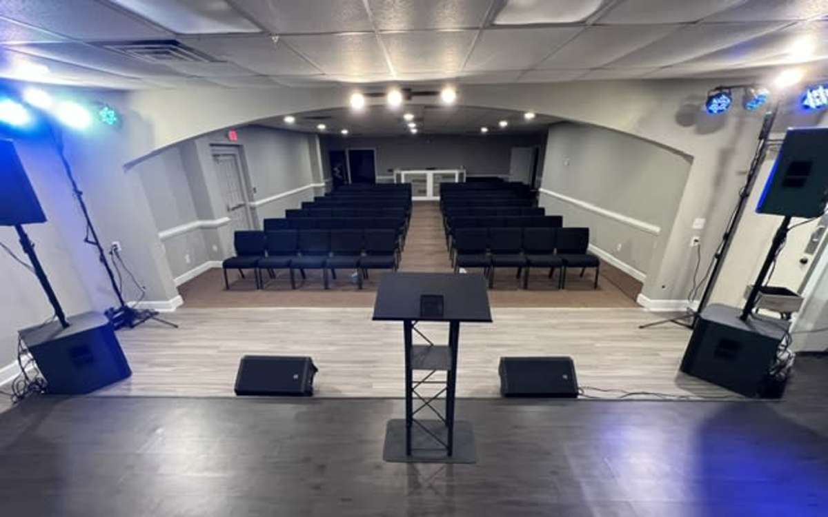 Beautiful Auditorium - Perfect for Meetings, Workshops, Churches ...