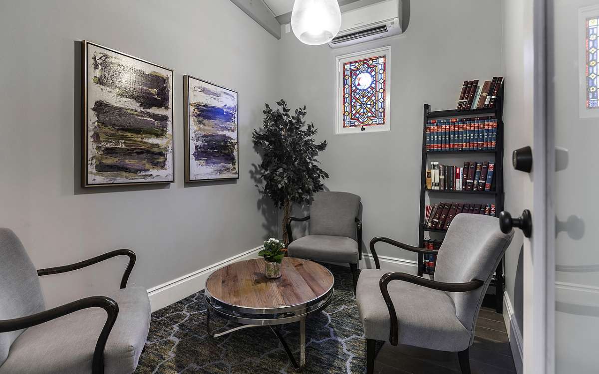 Private Meeting Rooms Perfect for Client Meeting and Interviews, Los ...