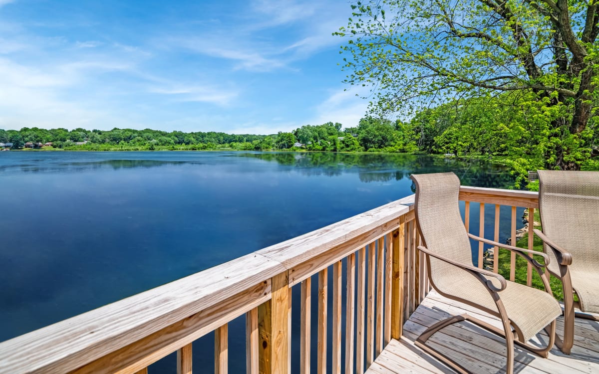 Enchanting Lakefront Oasis: Perfect for Retreats, Events & Getaways - Discover Serenity Now ...