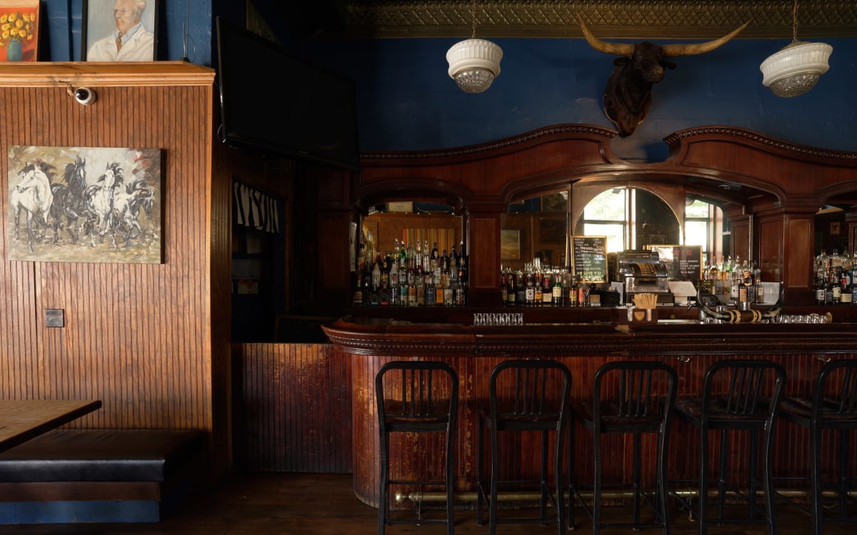 Bar and Restaurant, Chicago, IL | Production | Peerspace