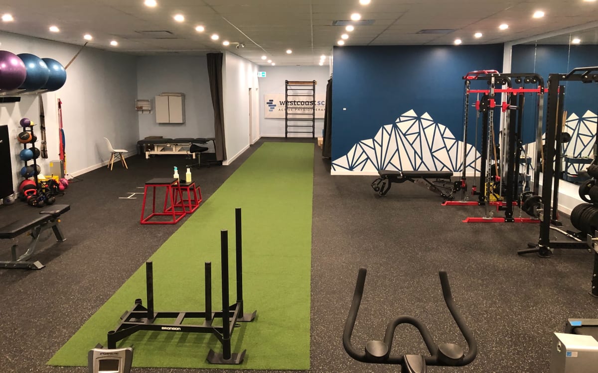 Roomy Physiotherapy & Fitness studio with big windows in Downtown Port ...