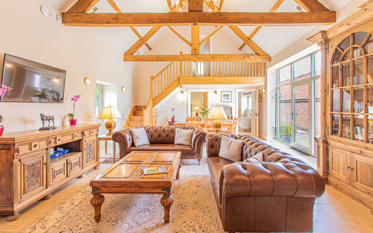 Stunning Historic Farm, Chippenham | Event | Peerspace