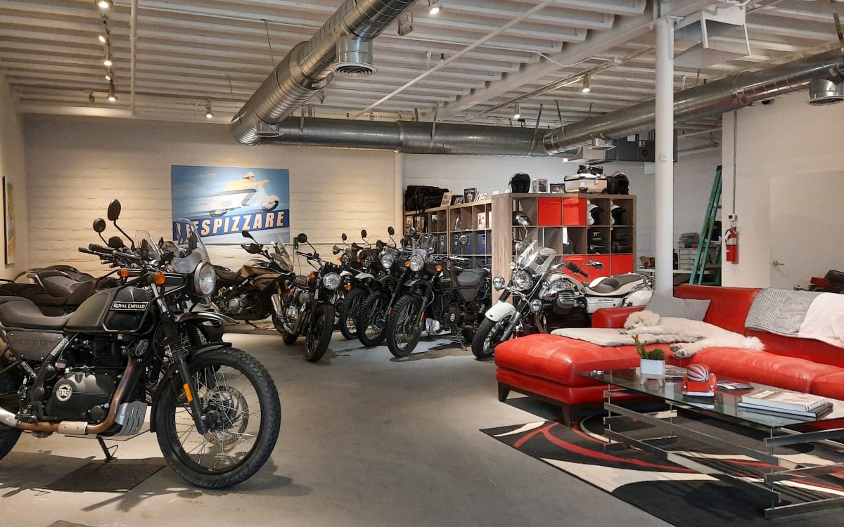Palm Springs area motorcycle rental shop with loft, Palm Desert, CA ...