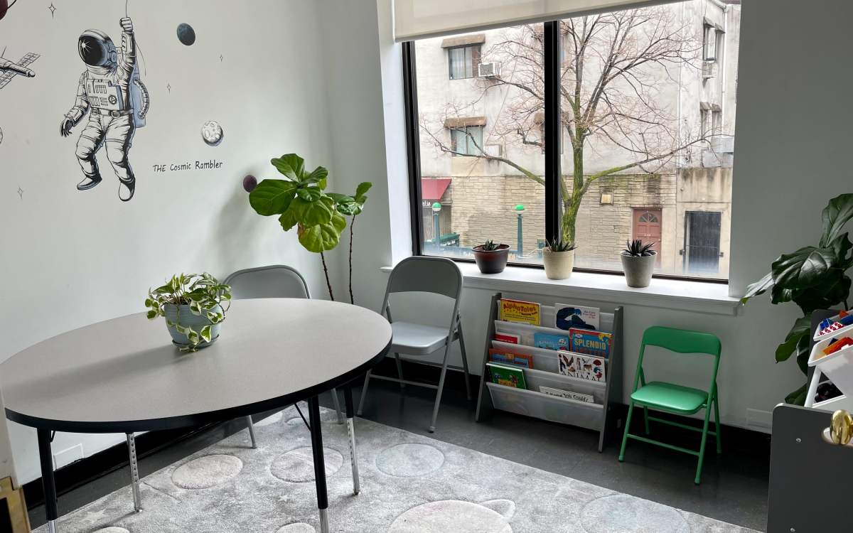 Small Private Tutoring/Meeting Room, Long Island City, NY | Off-Site | Peerspace