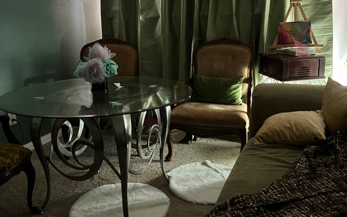 Plush Gem Art | Chic Elegant Photo/Content Lounge, Detroit, MI ...