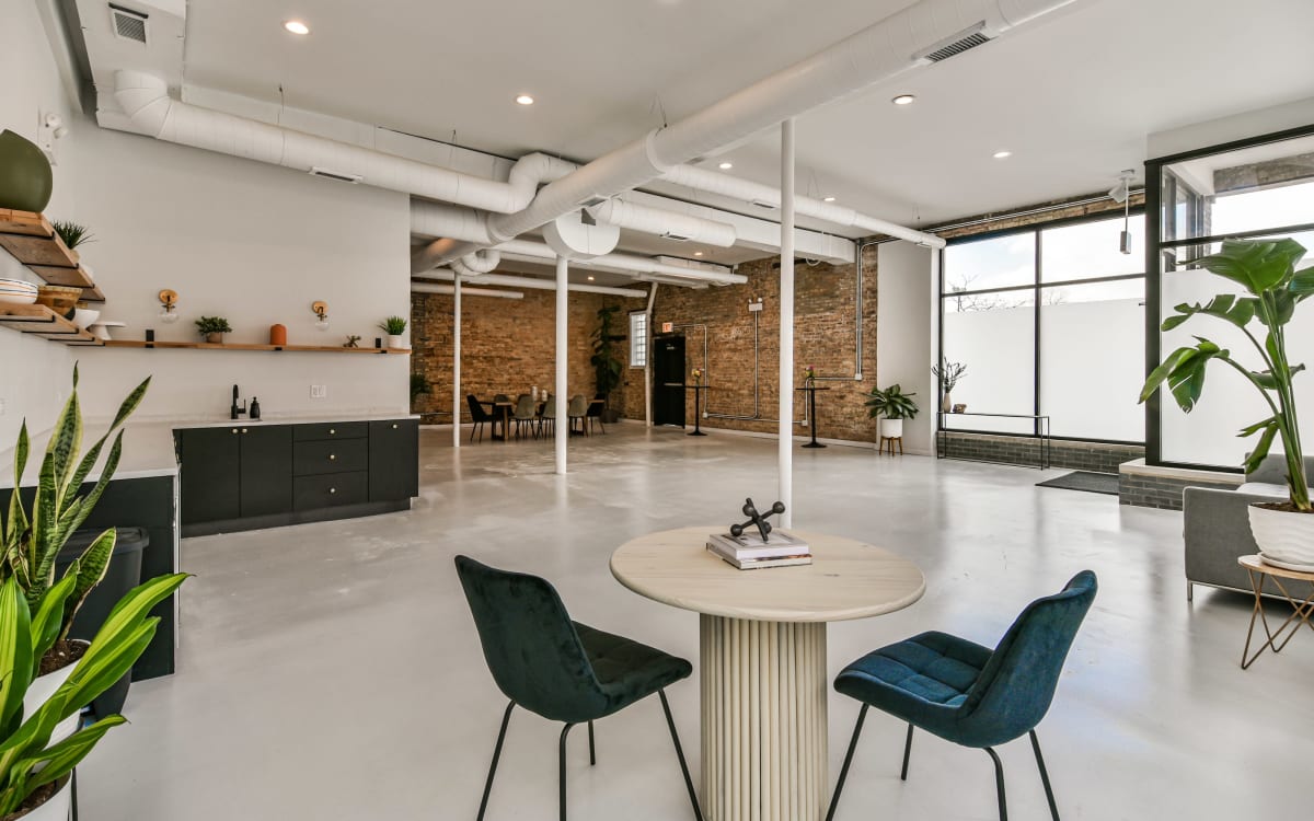Vibrantly Elegant Event Studio in Chicago, Chicago, IL | Event | Peerspace