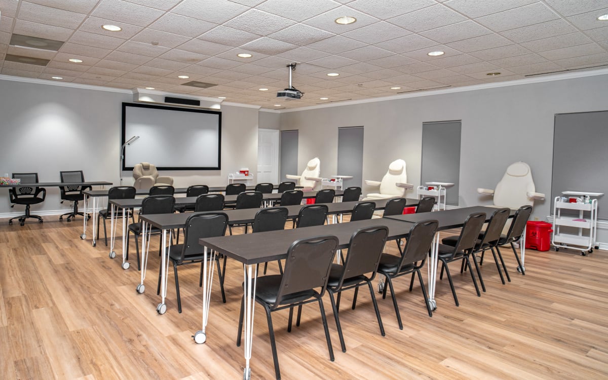 TRAINING CLASSROOM - SEATS 40 - AMENITIES!, Dallas, TX | Off-Site ...