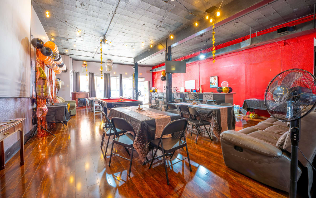 Downtown Hideaway Bar Venue, Tacoma, WA | Off-Site | Peerspace