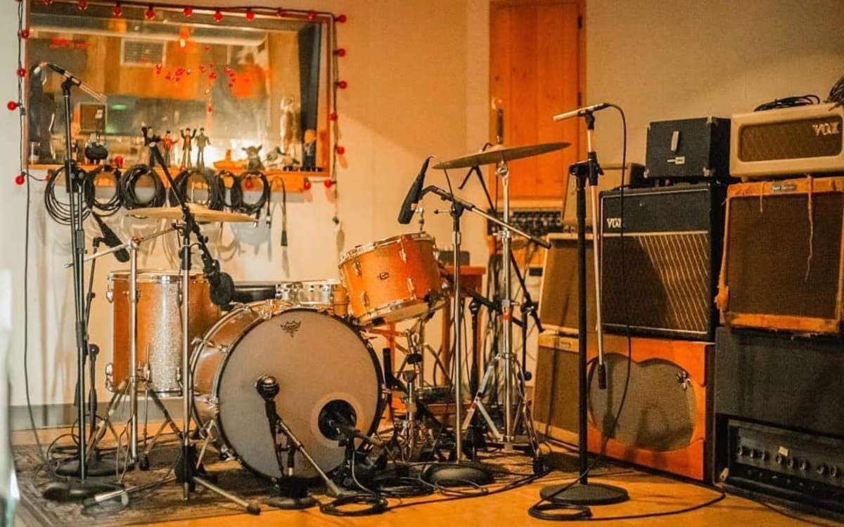 Vintage Recording Studio, Rustic Photo/Video Space, Sherman Oaks, CA ...