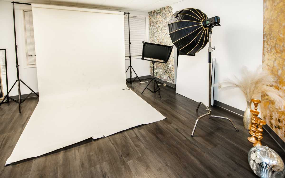 College Park Photo Studio + Creative Space with Magazine, Anime ...