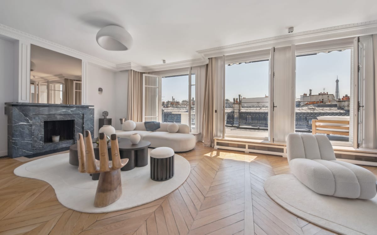 Magnifique Appartement Haussmannien avec terrasse et vue sur la Tour ...