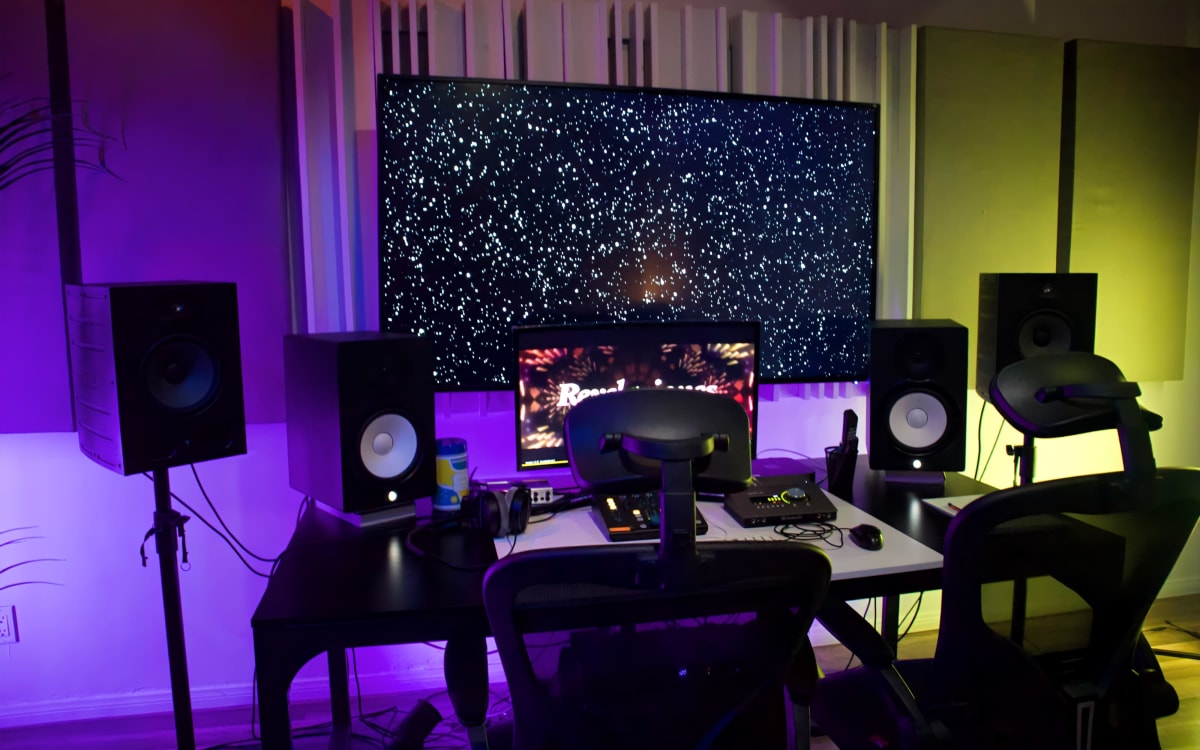 Modern Outer Space Premium Hollywood Recording Studio - ANIARA, Los ...