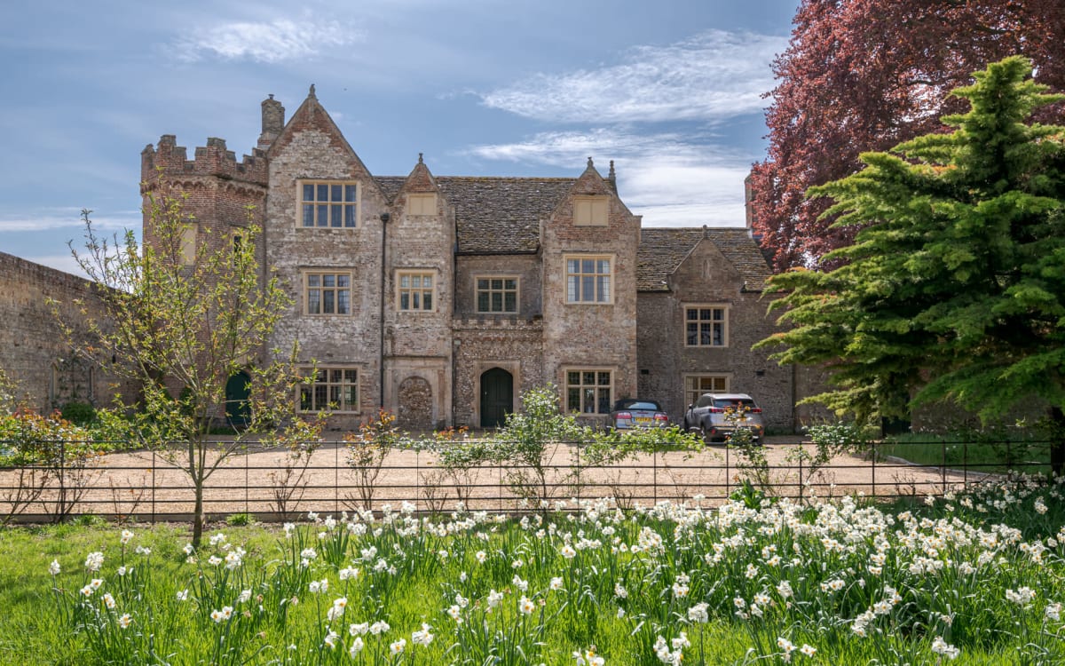 Medieval Manor House, Fincham | Production | Peerspace