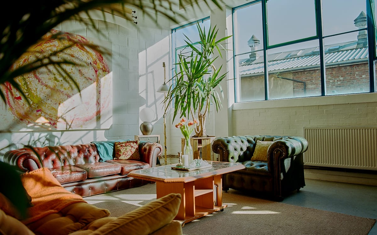 Creative Warehouse Apartment - Daylight / Photography / Video Studio in ...