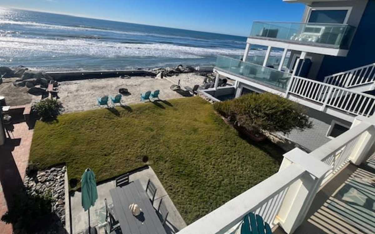 Oceanfront space with perfectly coordinated indoor and outdoor space ...