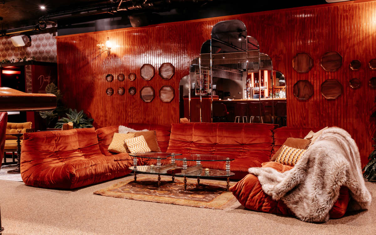 Sexy Subterranean '70s-inspired Space, Chicago, IL | Production | Peerspace