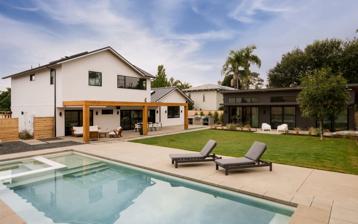 Stunning Modern Farmhouse in Encinitas: Ideal for Photoshoots, Video ...