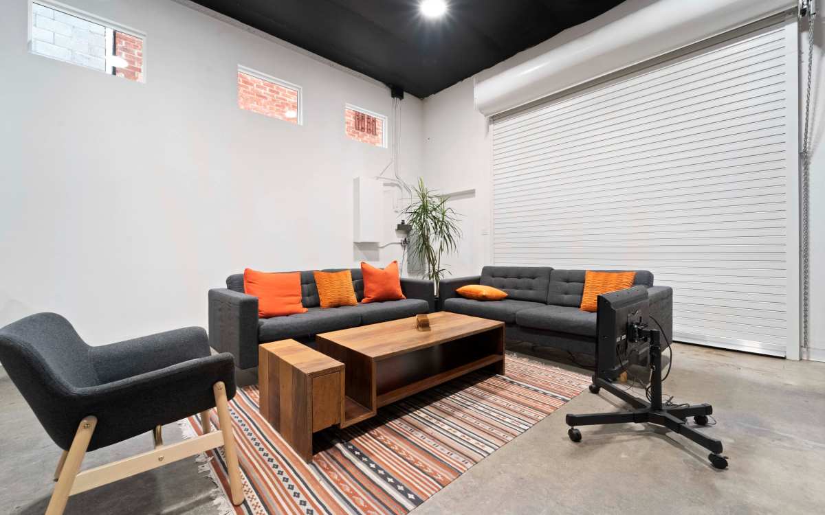 Large Studio Space in the Heart of Hollywood with Natural Light ...