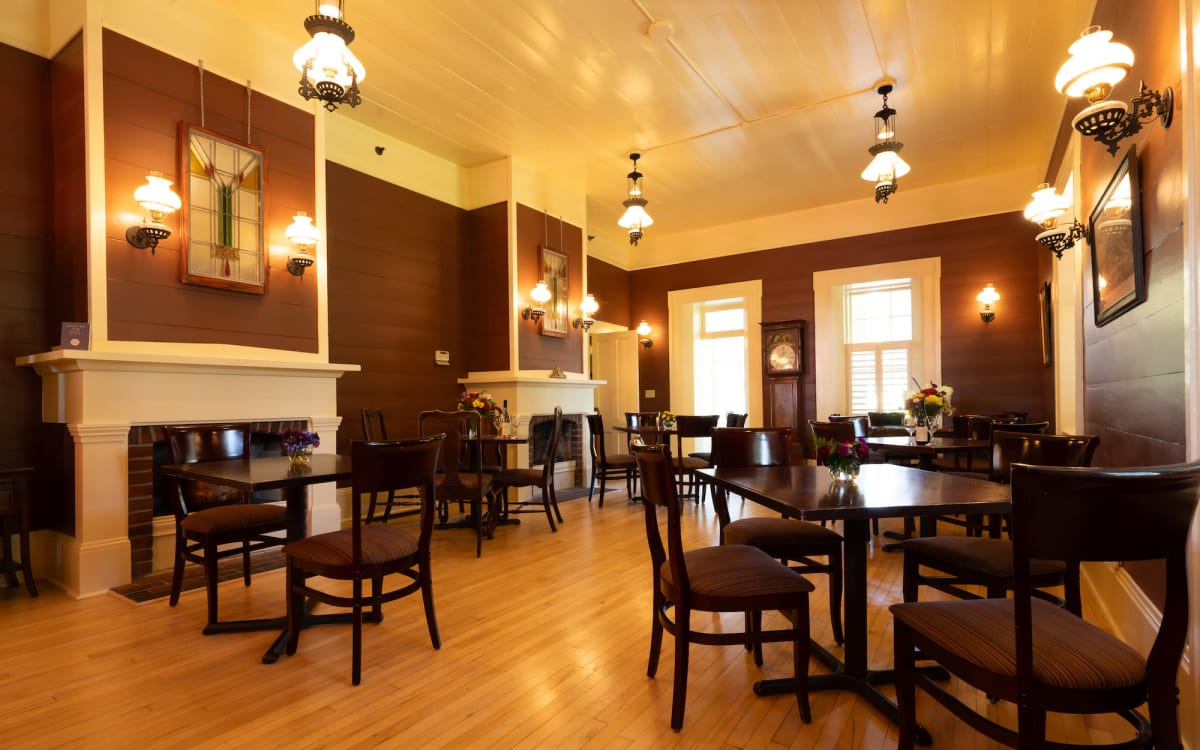 Historic Building Overlooking a Park, Vancouver, WA | Off-Site | Peerspace