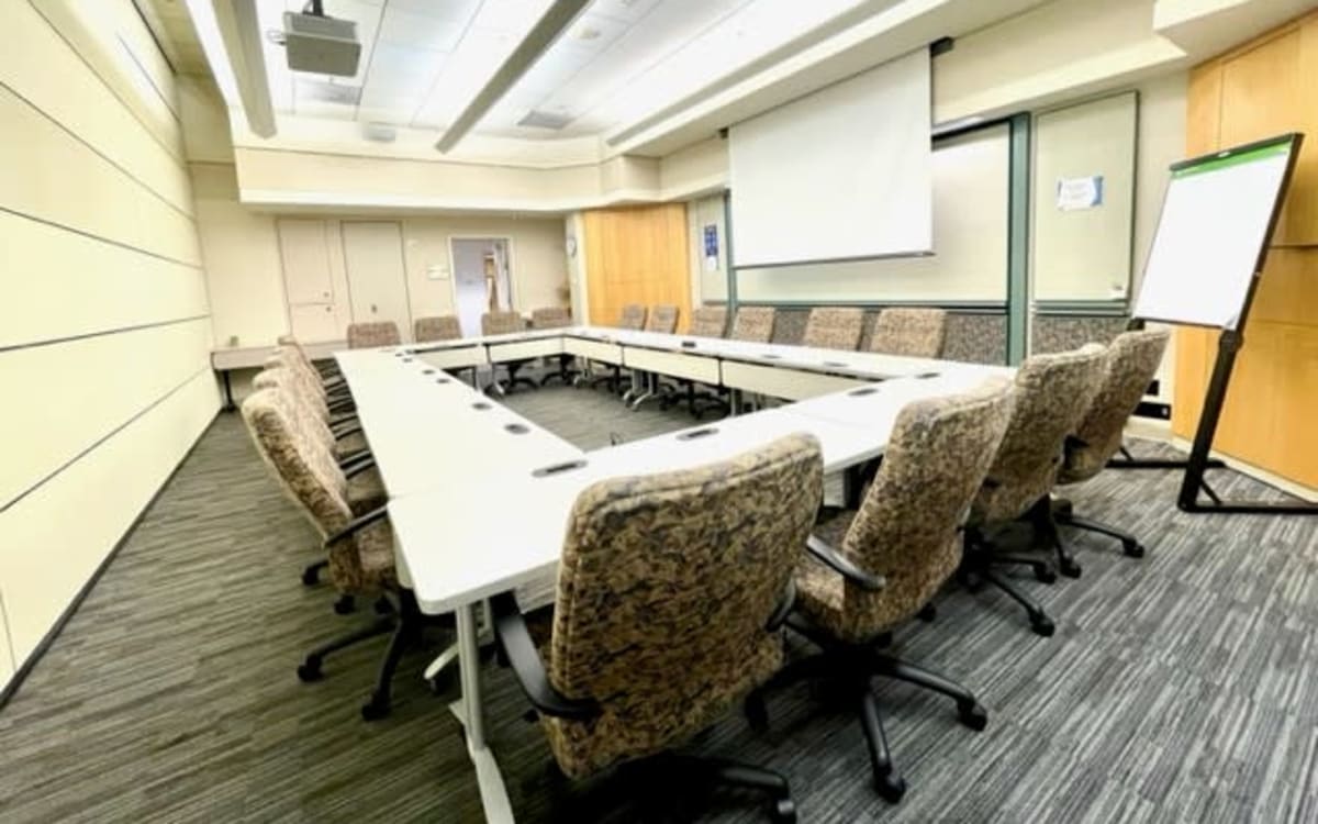 Room 216 Professional Meeting Room and Conference Space located in the ...