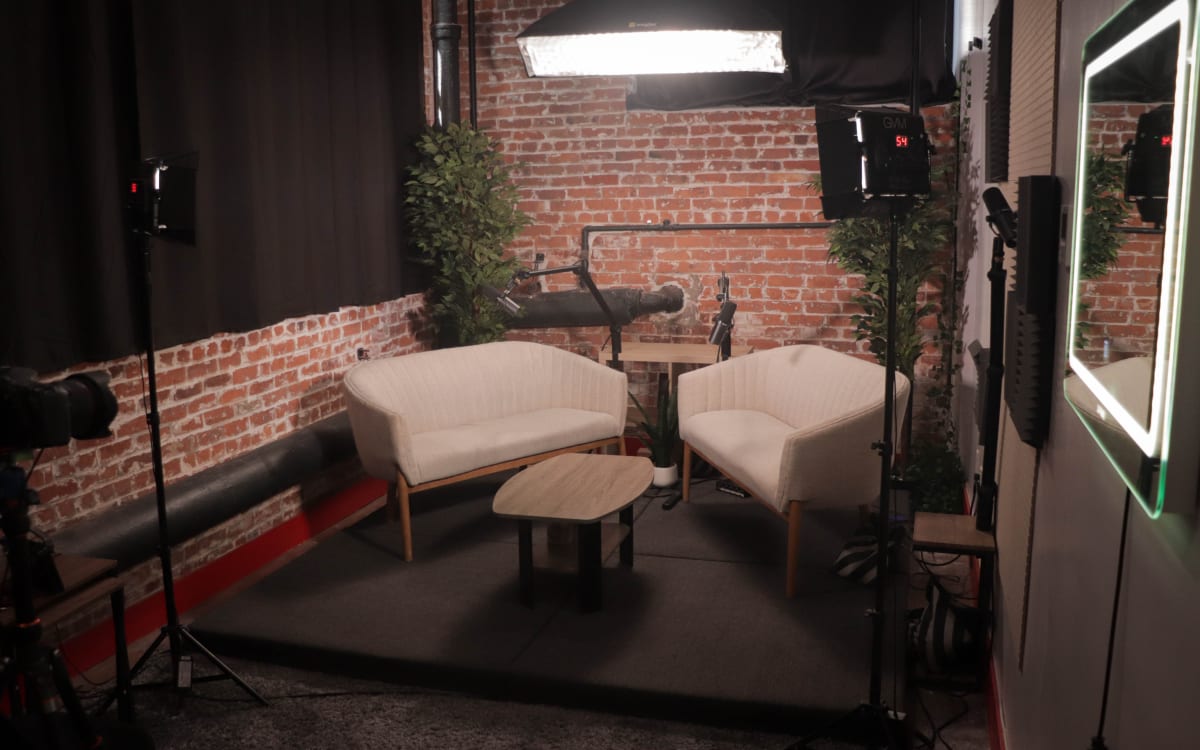 Full Service Audio & Video Podcast Studio | Equipment and Engineer ...