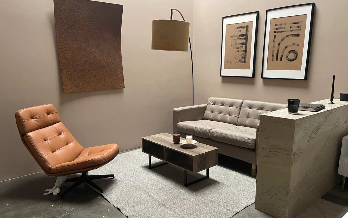 Designer Hotel Suite/ Creative High-end studio Set with concierge lobby ...