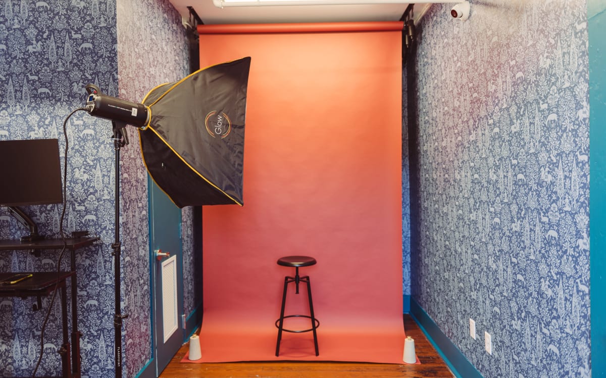 The White Rabbit Studio, Savannah, GA | Production | Peerspace