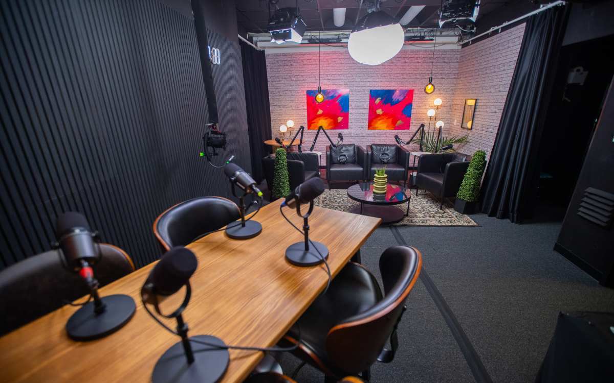 The Speak Easy Lounge (Podcast Studio), Pittsburgh, PA | Off-Site ...