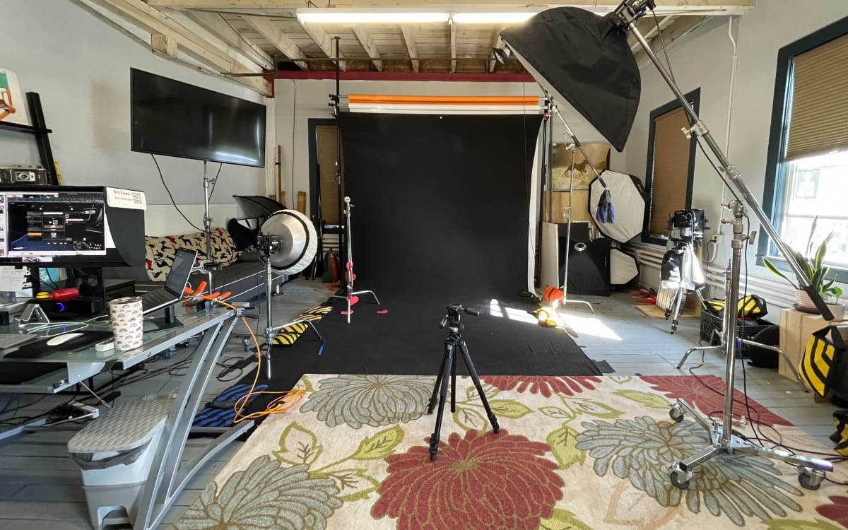 Fred Levy Photography | Single room studio with high ceilings ...